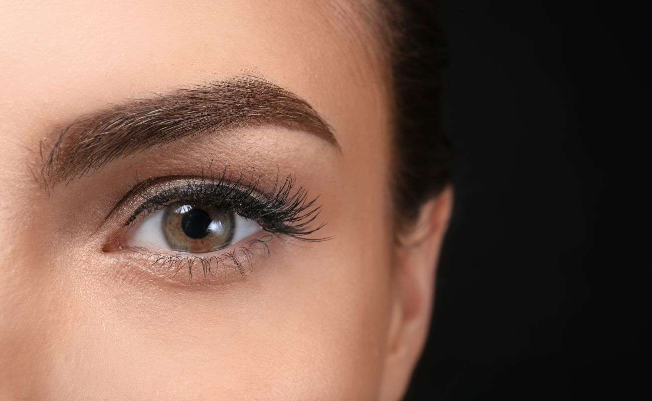 Cejas perfectas: Técnicas para definir y rellenar tus cejas - Se Divina